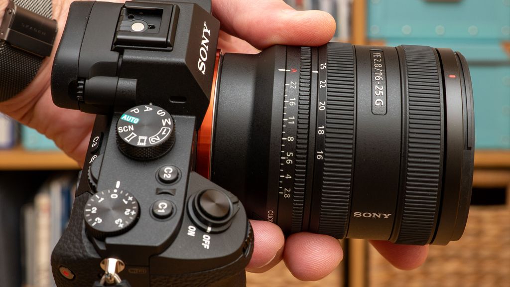 Sony FE 16-25mm f/2.8 G review: do the best things really come in small ...