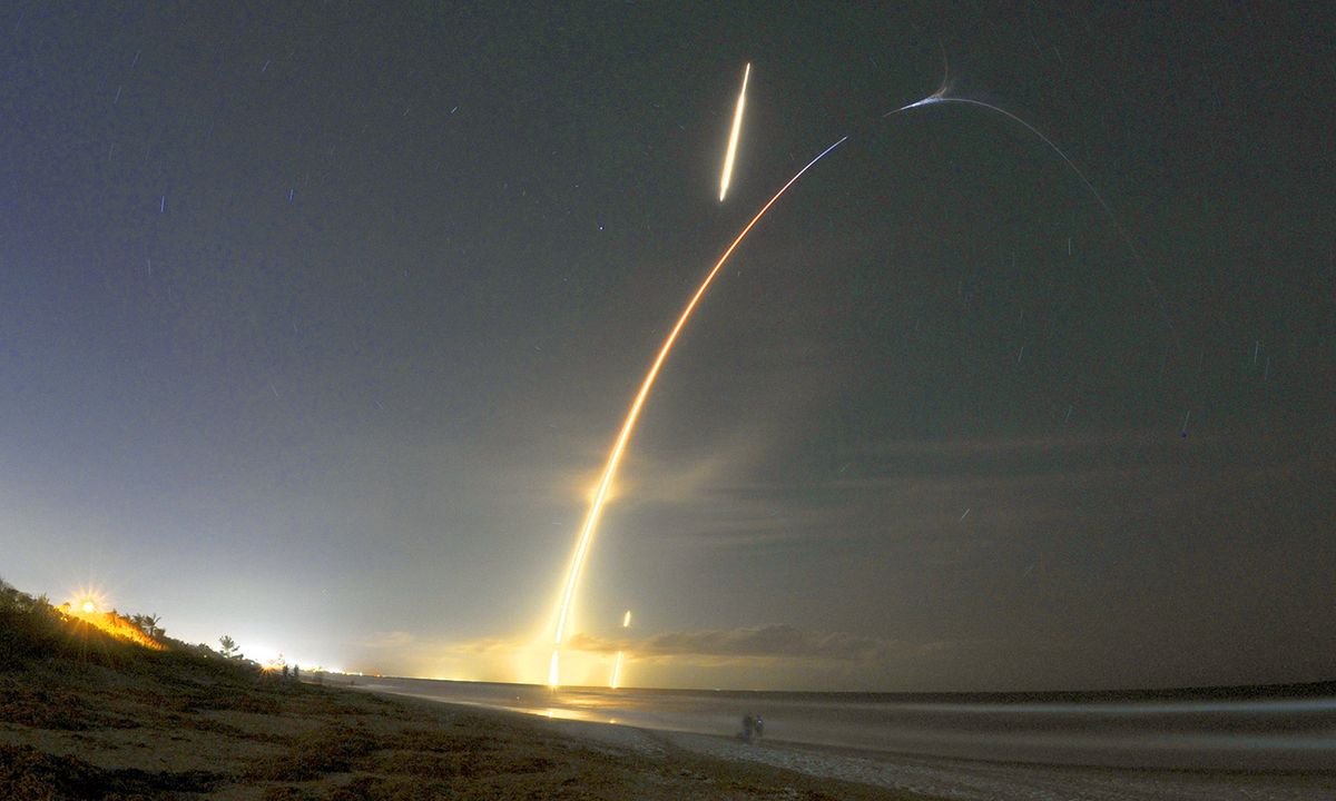 In Photos: SpaceX Rocket Launches Secret Zuma Spacecraft, Then Lands ...