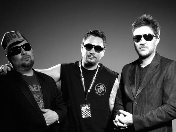 Fun Lovin' Criminals play world's first 'silent gig' | MusicRadar