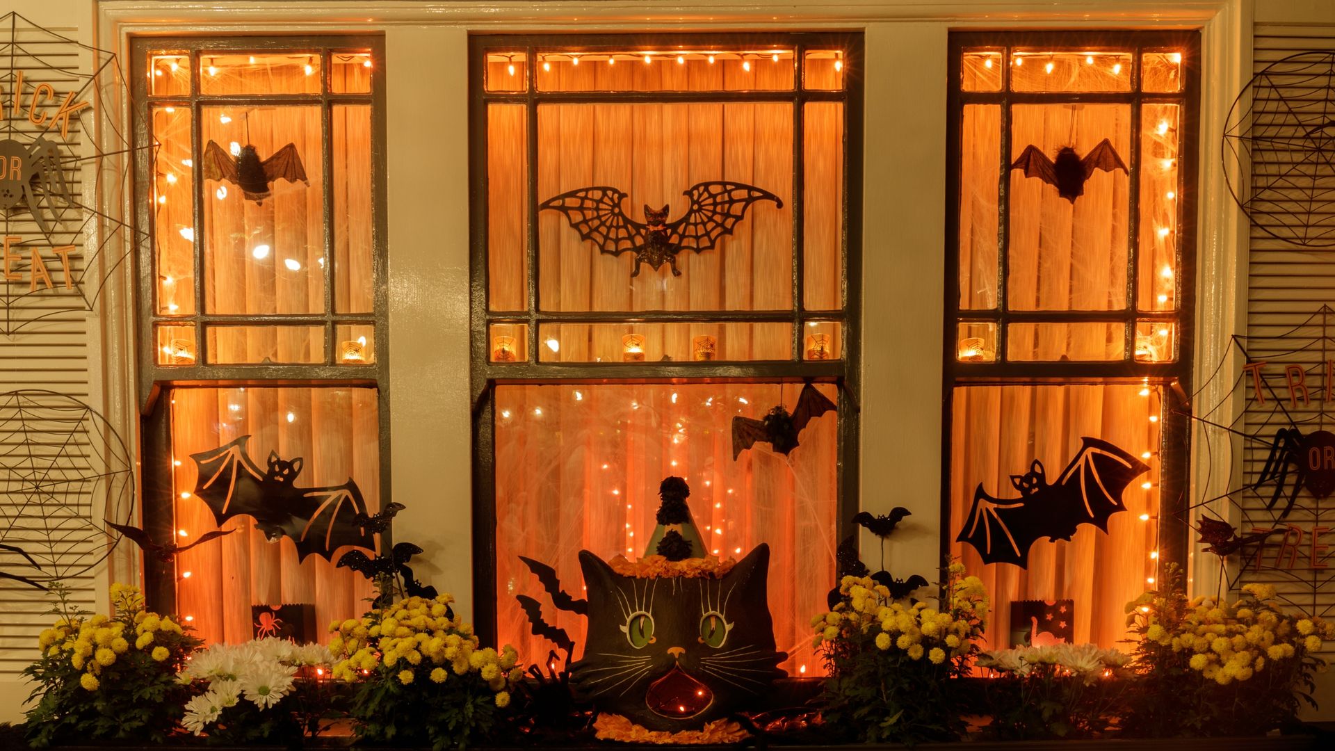 14 Halloween window ideas — for houses, apartments, and more | Real Homes