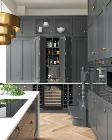 Perfect your home bar setup: a guide to home bar essentials | Homes and ...