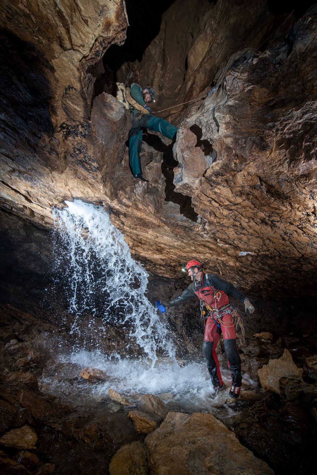 Colossal cave in Mexico that formed 15 million years ago is even more ...