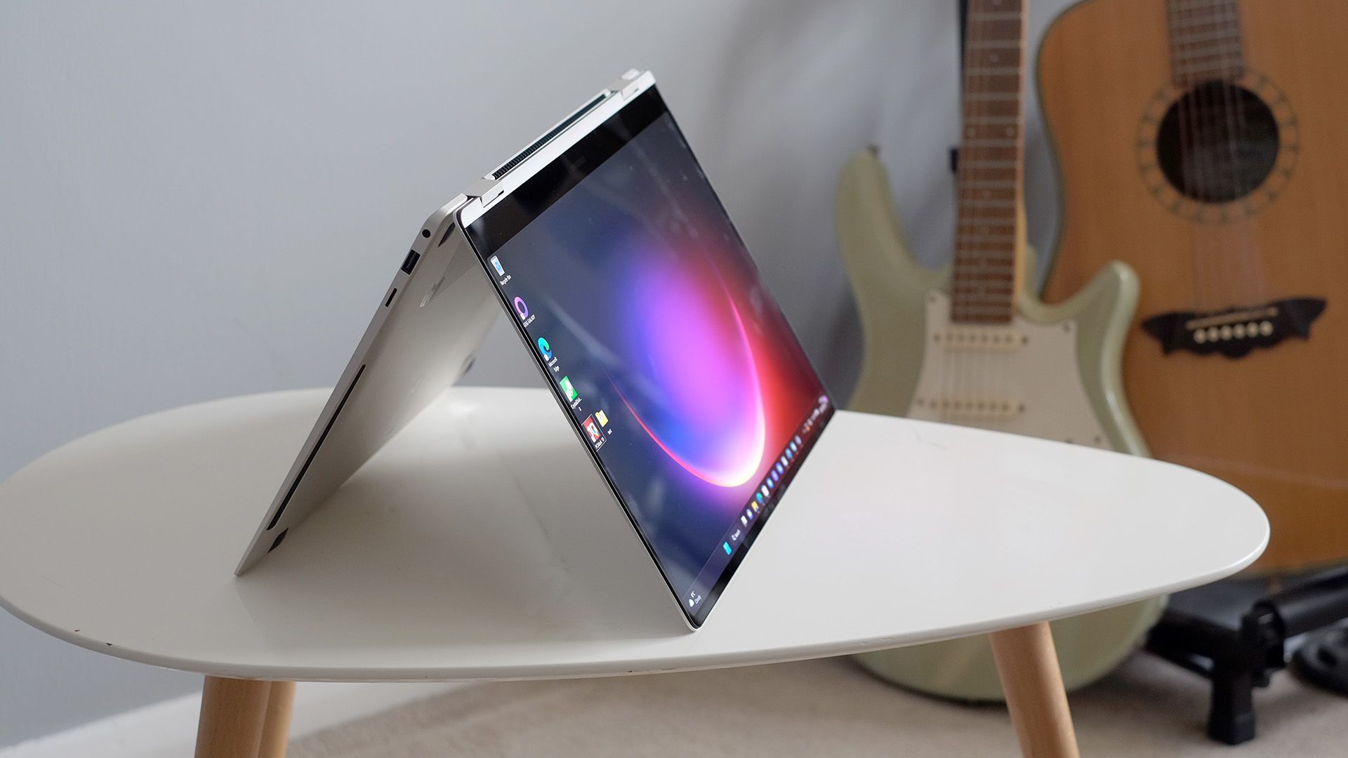 Samsung Galaxy Book 3 Pro 360 review: a flippy and flashy ultra ...