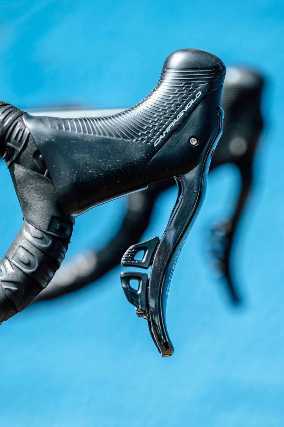 An unreleased bike, a closer look at new SRAM Red, more wild TT helmets ...