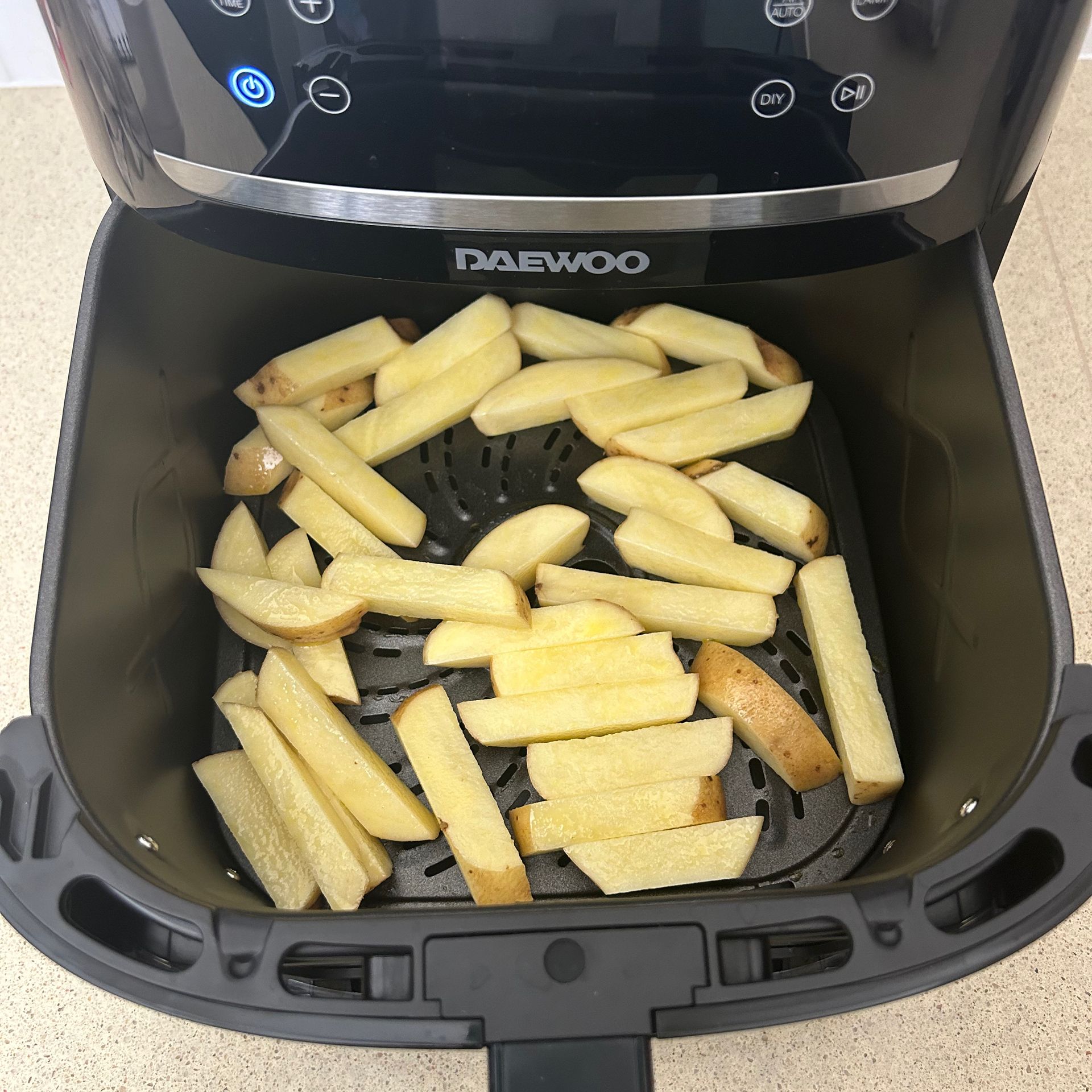 Daewoo Actuate AI Smart Air Fryer review - a gimmick or a good buy ...