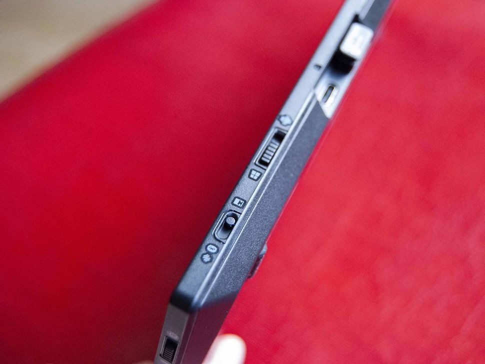 ThinkPad TrackPoint Keyboard II review: Deep travel, compact build ...