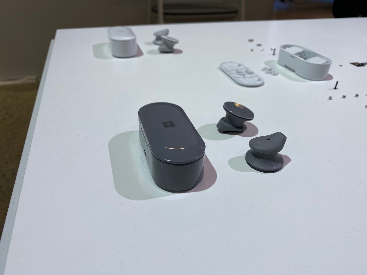 Microsoft Surface Earbuds Hands-on: Super Comfortable | Tom's Hardware