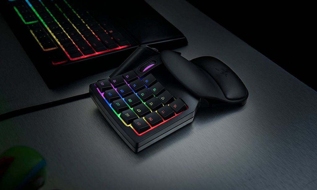 Razer Tartarus V2 Chroma Review: Good For MMO Mavens | Tom's Guide