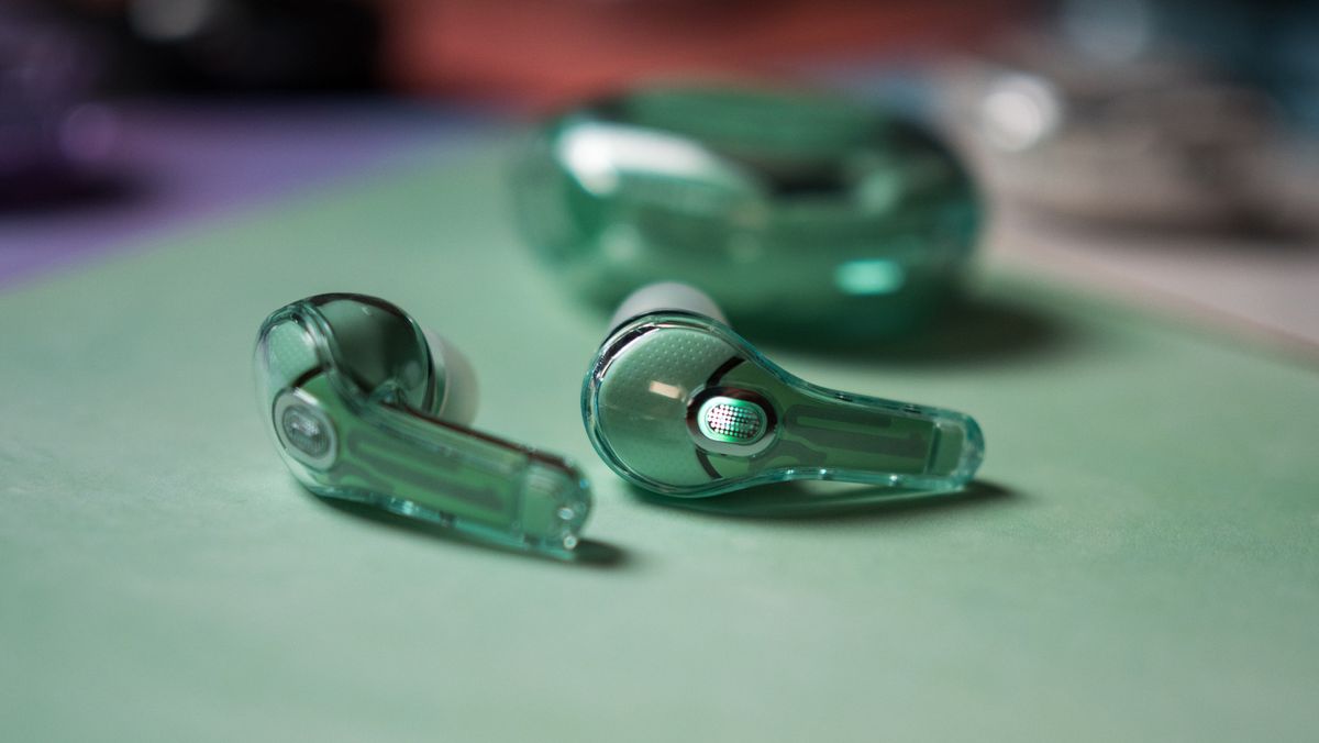 Review: These $62 wireless earbuds are unlike anything you've seen ...