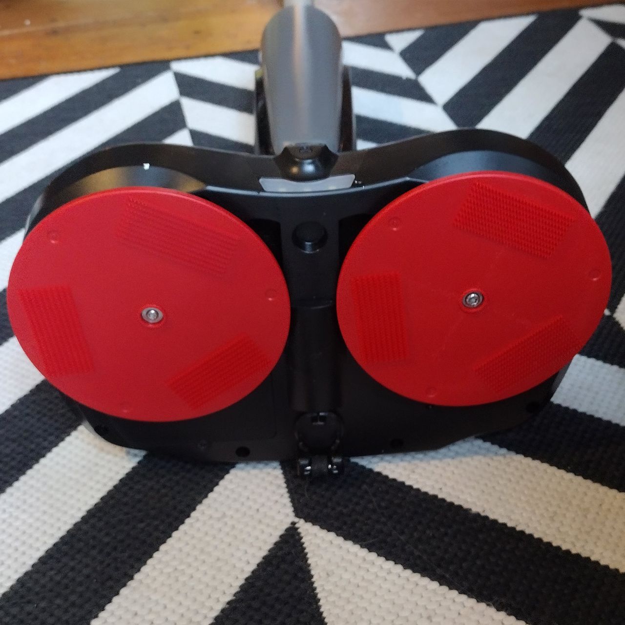 Vileda Looper electric spray mop review | Ideal Home