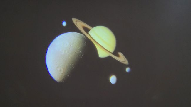 Brainstorm Toys Deep Space Home Planetarium star projector review | Space