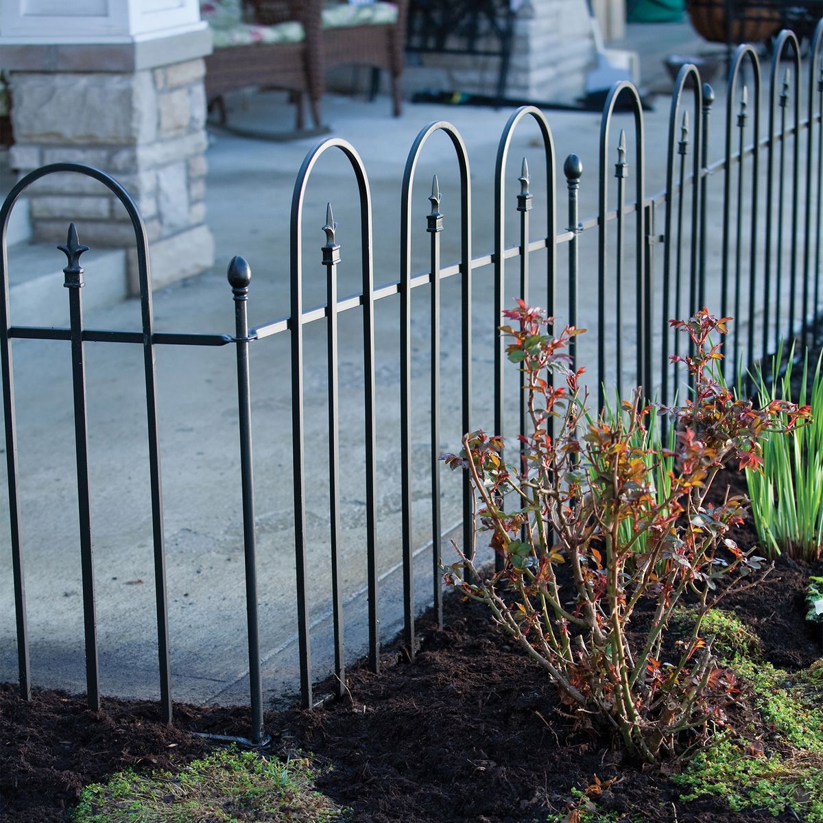 Small Fence Ideas to Zone, Divide and Define Your Garden | Homebuilding