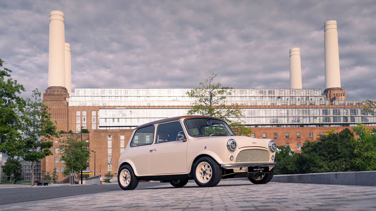 Classic Mini goes all-electric thanks to renowned British resto-modders ...