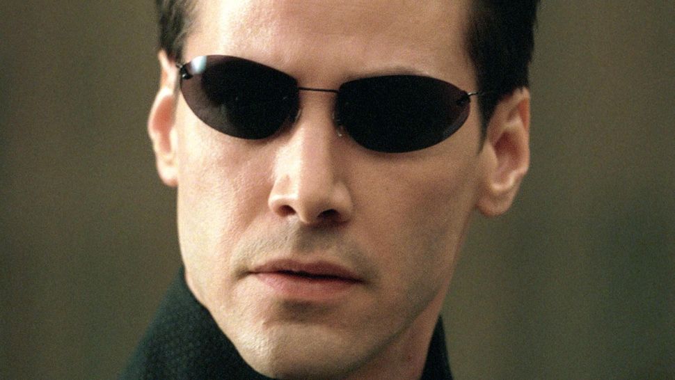 The Matrix Director Addresses Fan Theory About Keanu Reeves And Carrie ...
