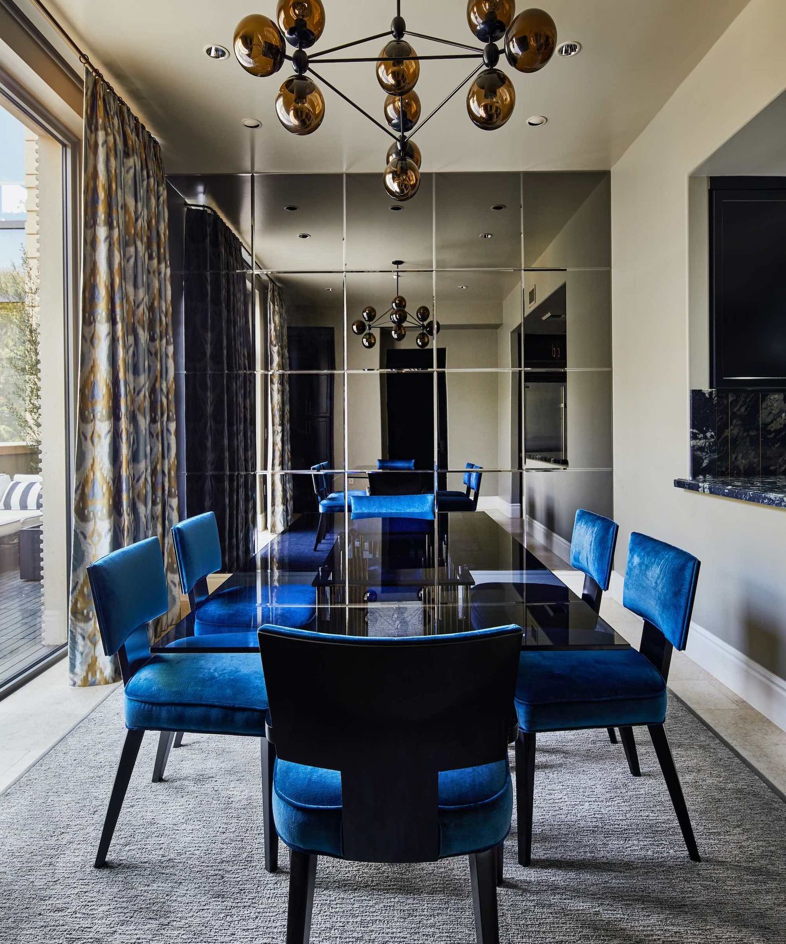 What colors create a mid-century modern color scheme? | Homes and Gardens