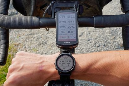 Garmin Edge 1040 Solar vs Garmin Forerunner 955 Solar - can a ...