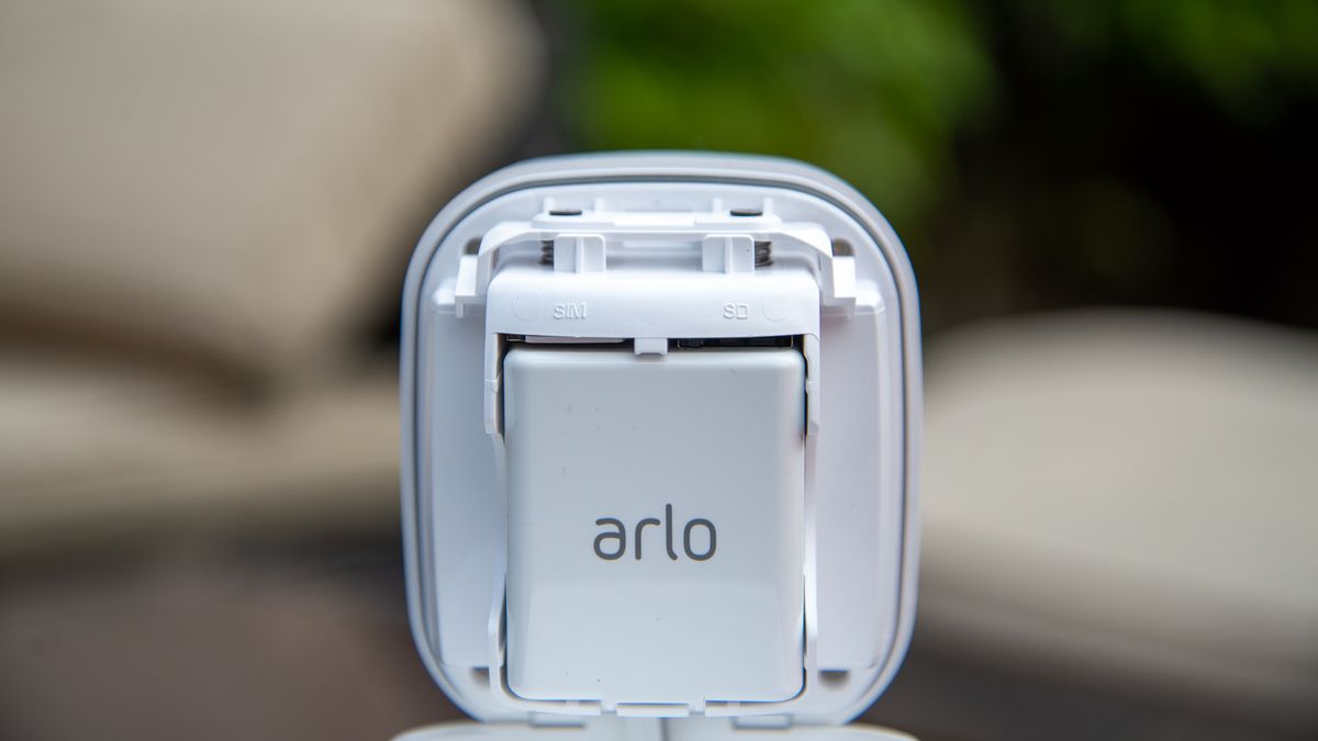 Arlo Go review | Top Ten Reviews