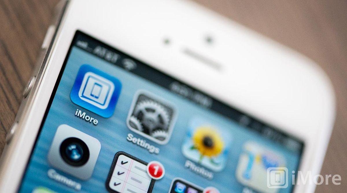 Introducing the new iMore for iPhone 2.0 app, with comments, landscape ...