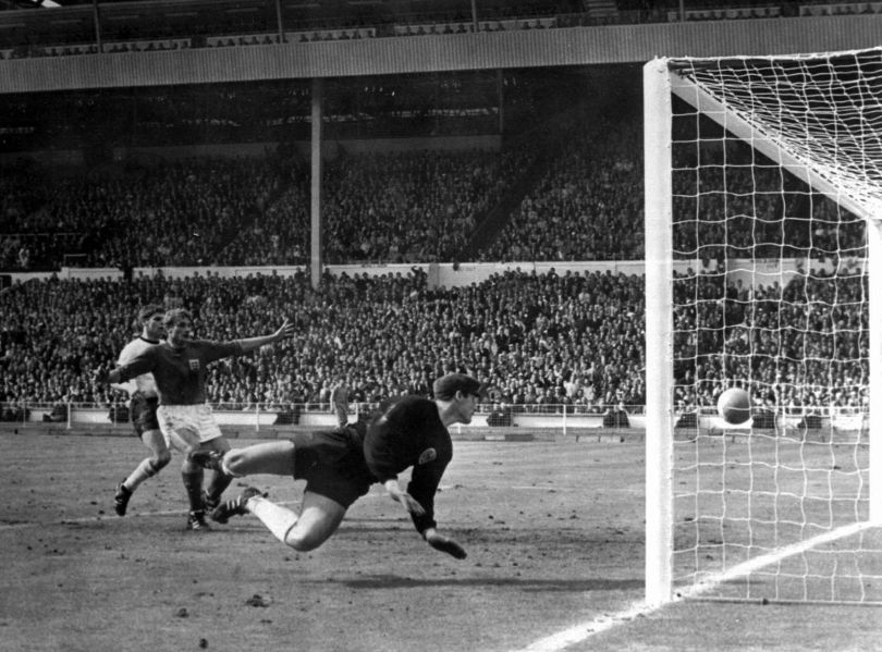 The weird and wonderful history of goal posts | FourFourTwo