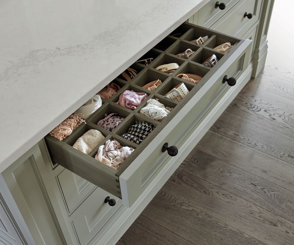 Walk-in wardrobe ideas to keep you super organised | Homebuilding