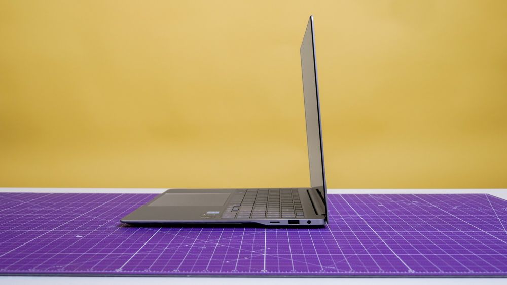 Samsung Galaxy Book 4 Edge review: A big and beautiful Copilot+ PC ...