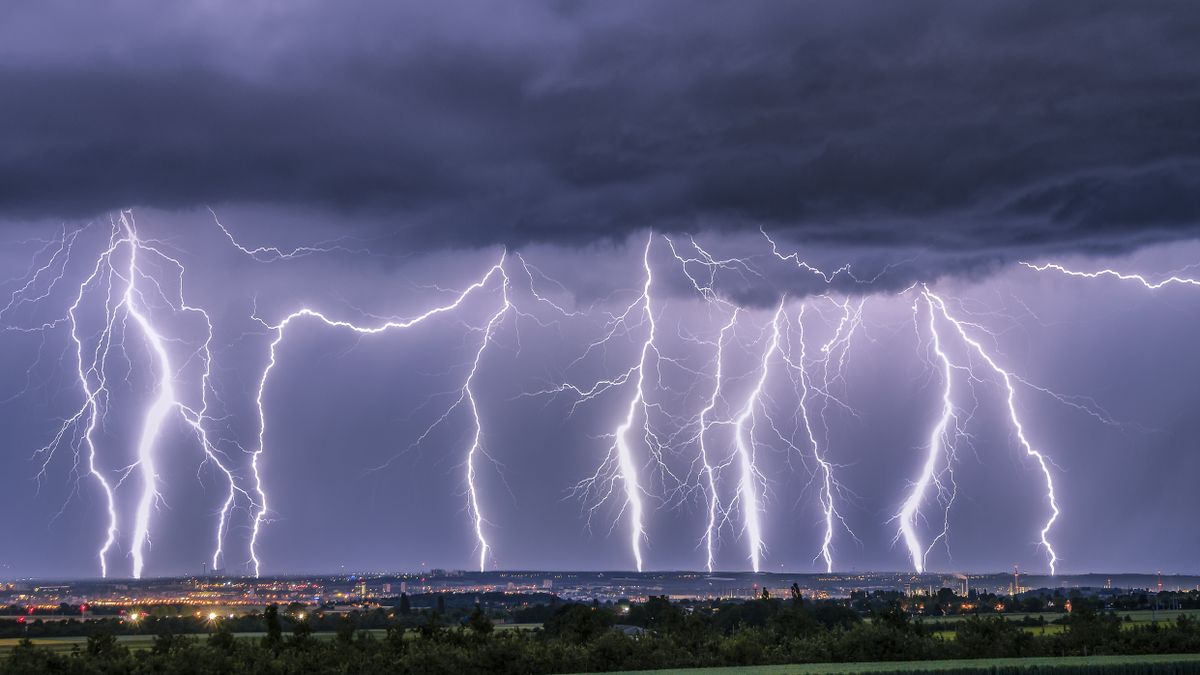 How to photograph lightning like a pro | Digital Camera World