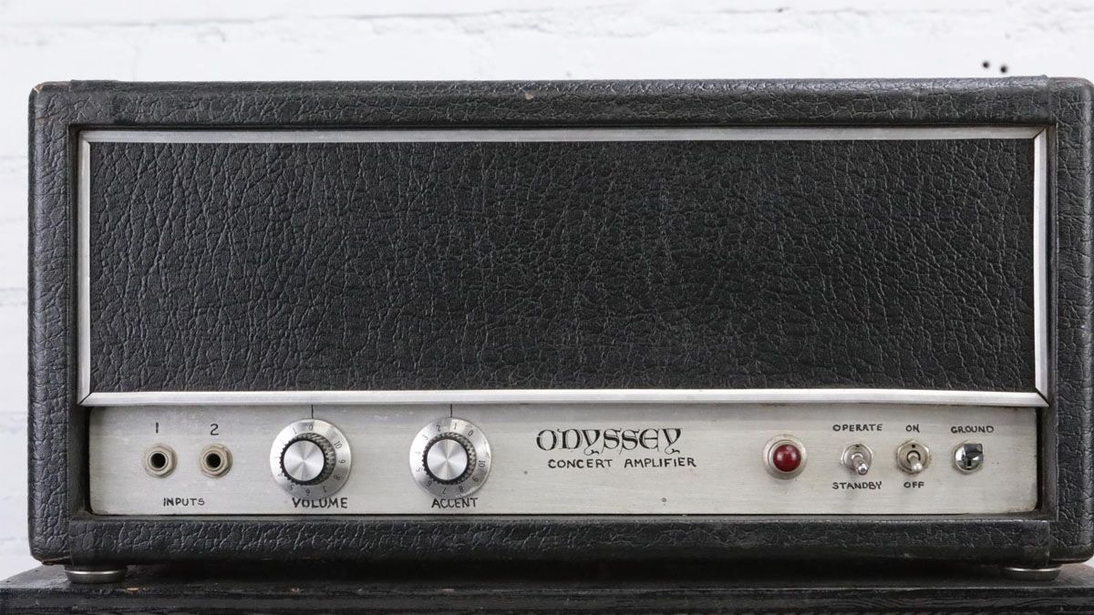 Eric Johnson’s custom-built Dumble Manzamp preamp and Odyssey power amp ...