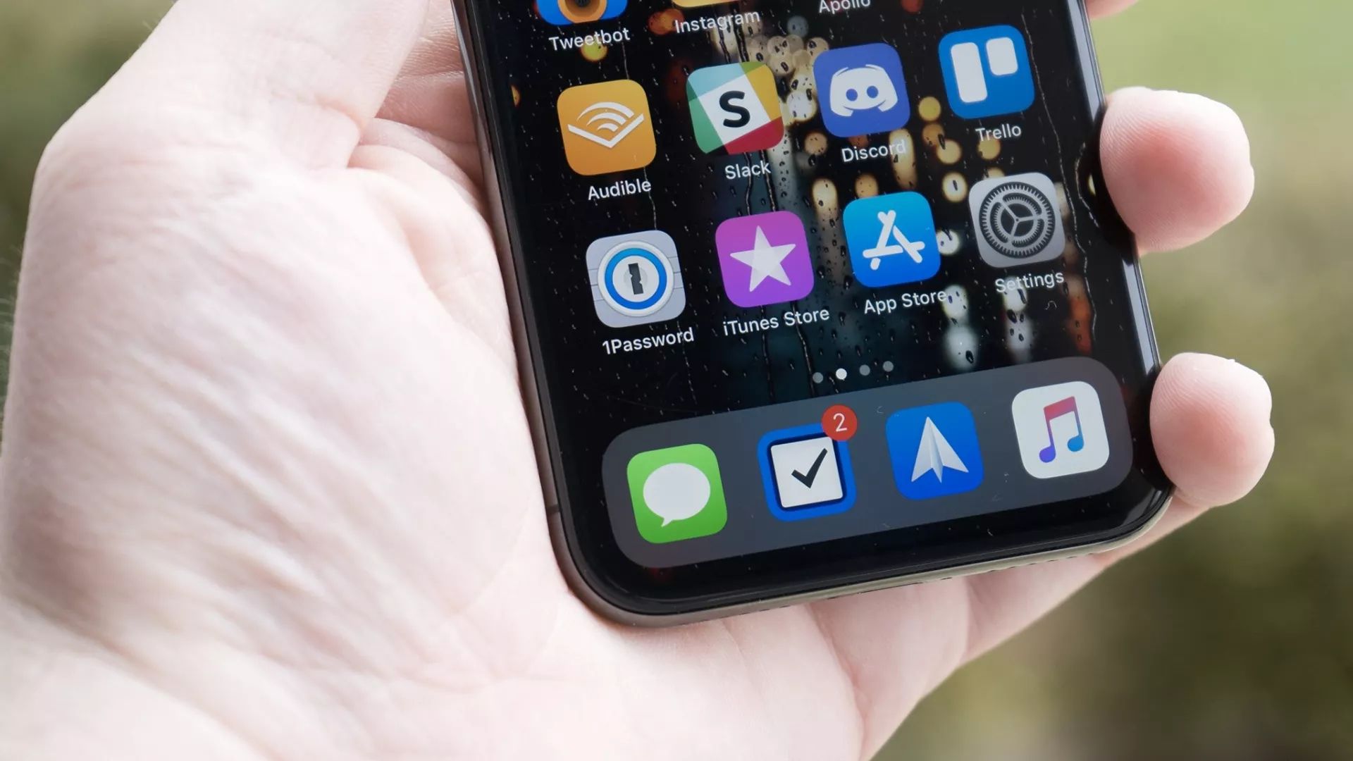 This app finally brings RCS messages to the iPhone and Google must be ...
