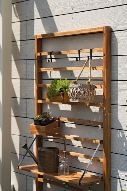 Small Backyard Storage Ideas — 6 Tricks Experts Love | Livingetc