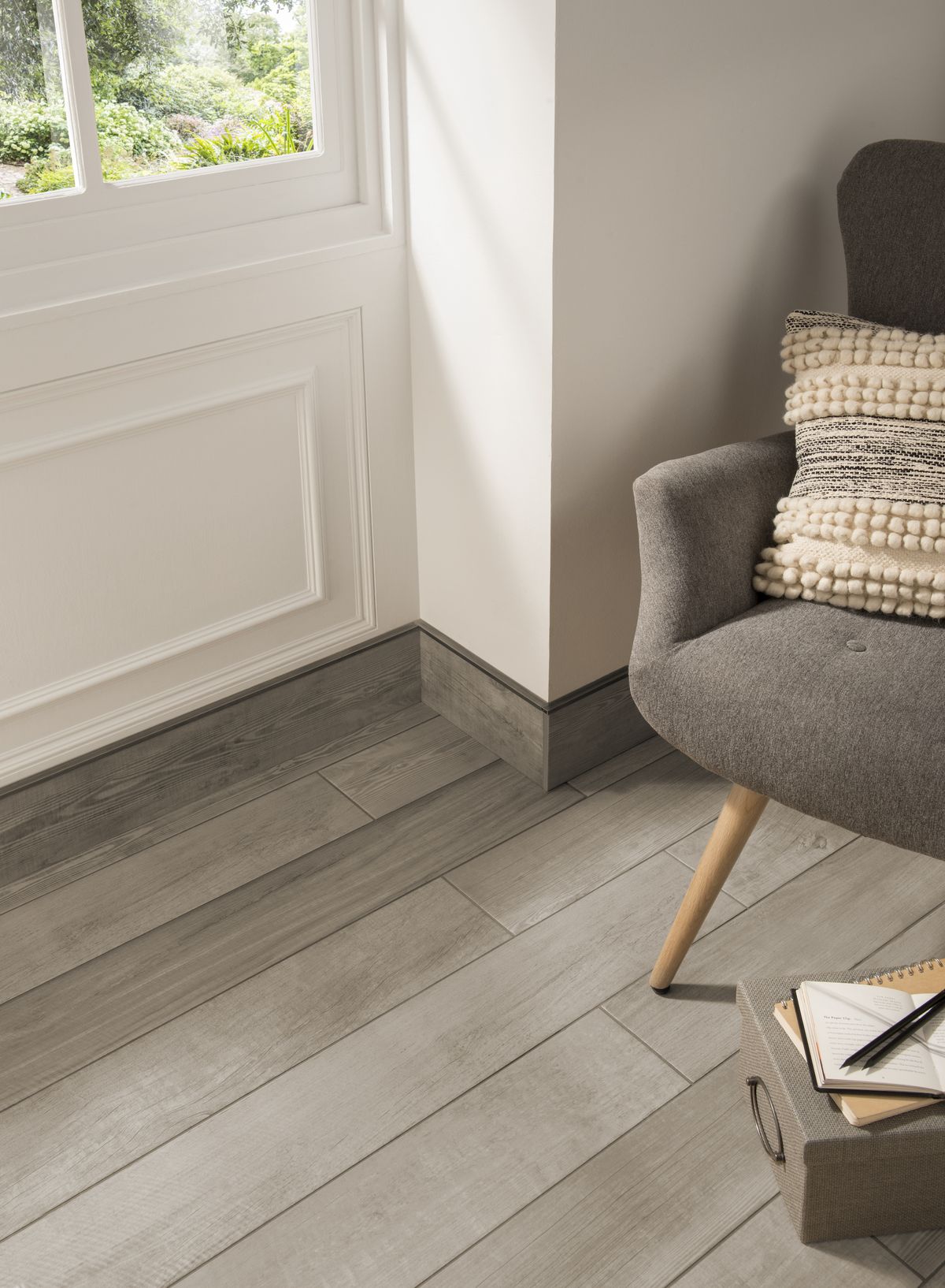 Tiled Skirting: Find Out How to Incorporate This Style | Homebuilding