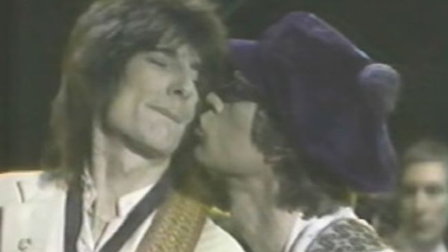 32 Of The Most Memorable Musical Guests In SNL History | Cinemablend