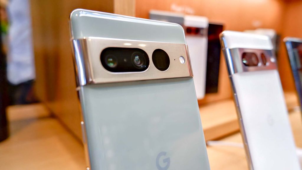 I just tested Google Pixel 7’s Photo Unblur feature — here’s how well ...
