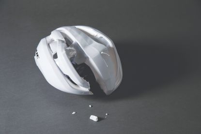 Concussion is a feature in 90% of cycling head injuries - here’s what ...