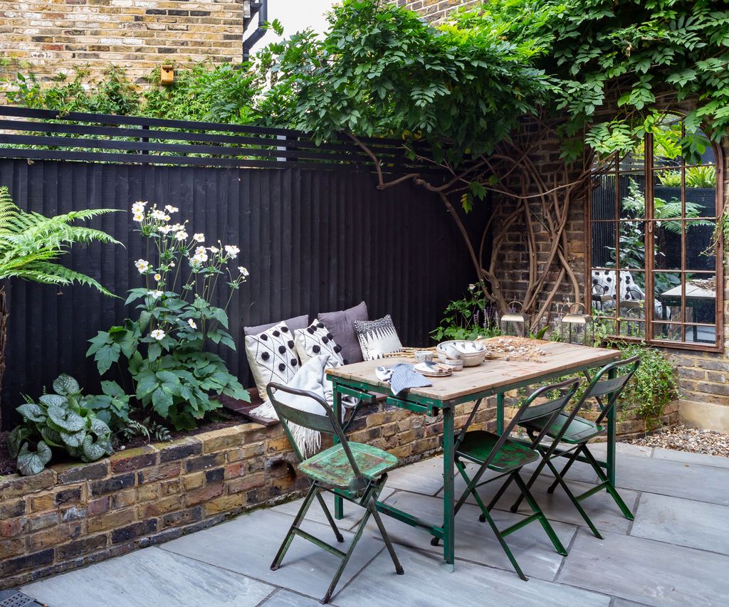 How to make a small patio look bigger: 9 clever solutions | Homebuilding