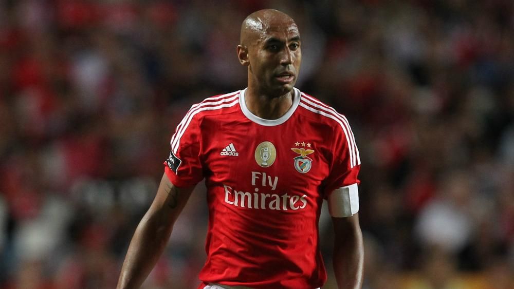 Luisao demands perfection from Benfica | FourFourTwo