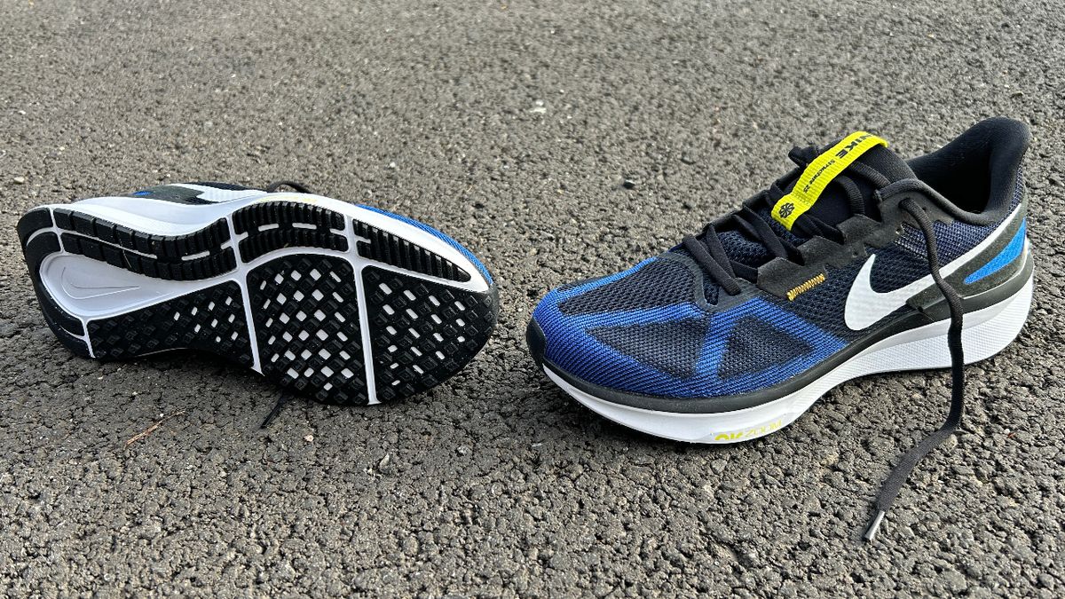 Nike Structure 25 Review | Coach