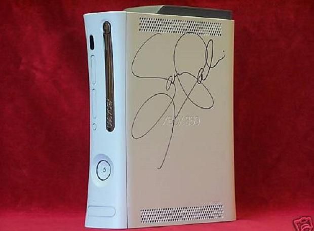 No one buying $1 million Sarah Palin-signed Xbox 360 | GamesRadar+