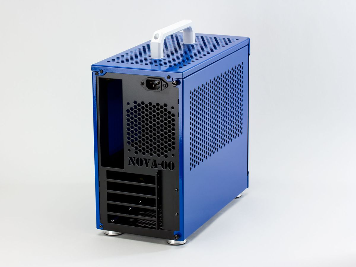 Build of the week: Nova Custom Designed 17.0L 5-Slot mATX Case | PC Gamer