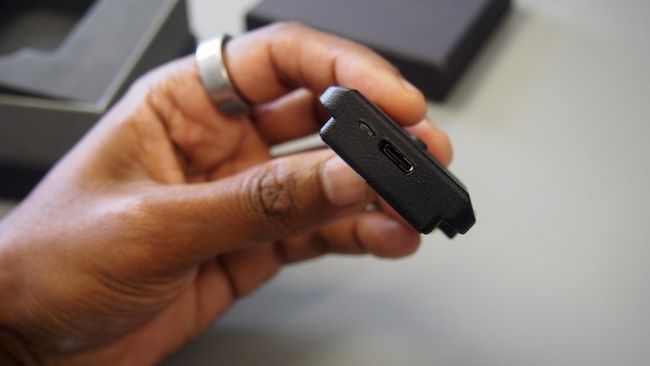 I tried a hydration tracker that syncs with my Garmin watch during ...