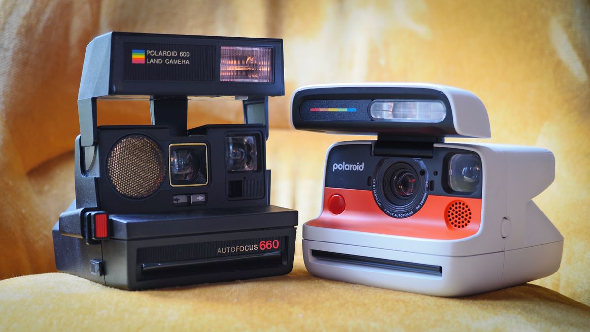 Polaroid Flip review: Polaroid brought back all my favorite features to ...