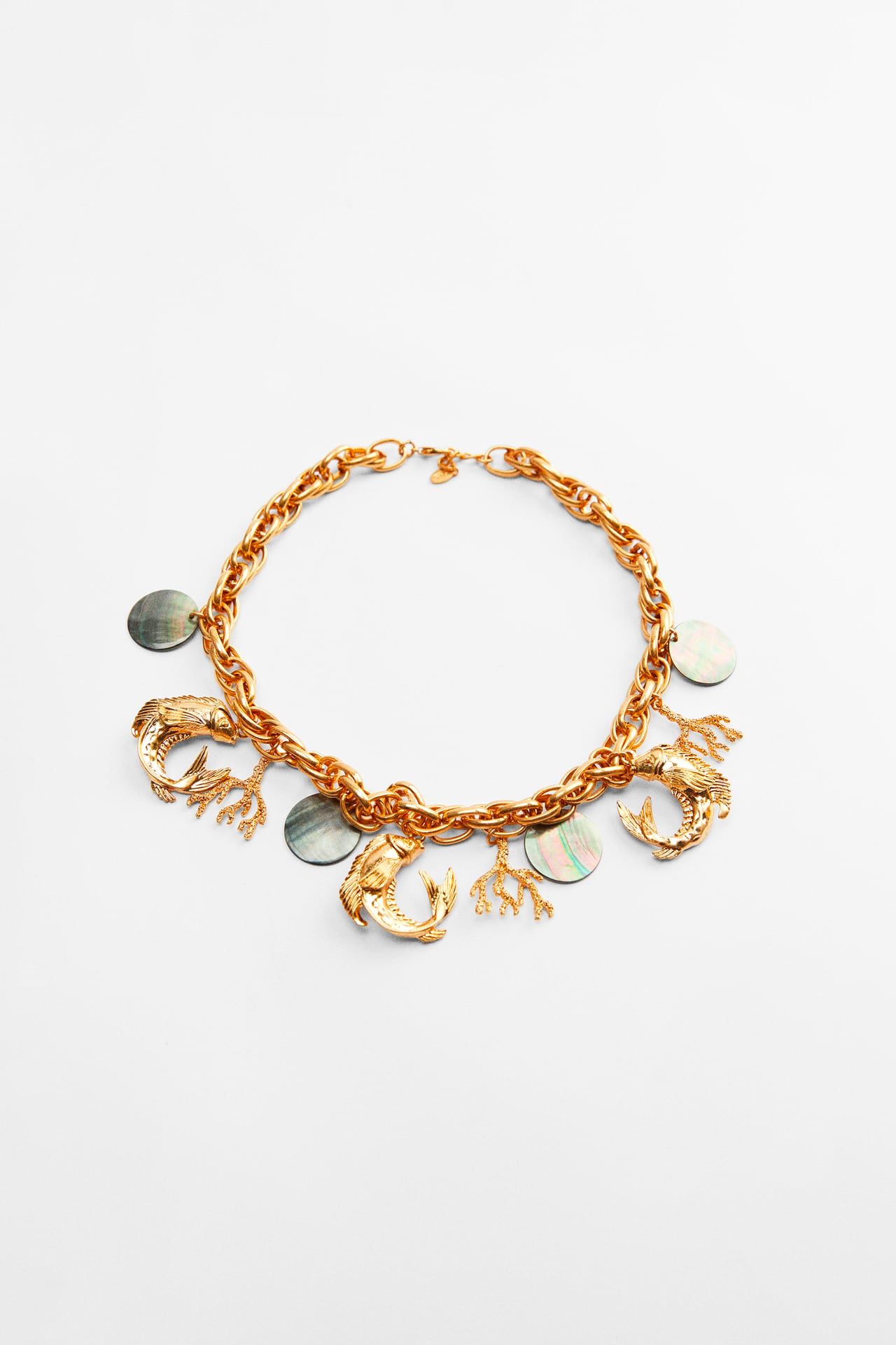 The 5 Jewelry Trends for Fall 2022 to Stock Up On | Marie Claire