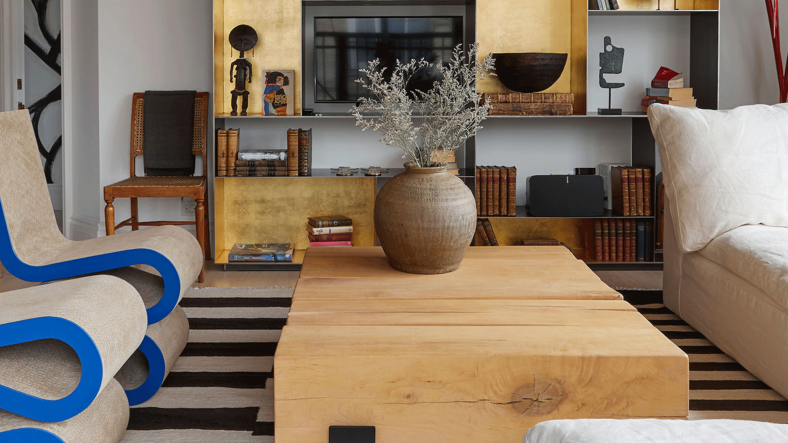 See how an industrial loft apartment in a former chocolate factory ...