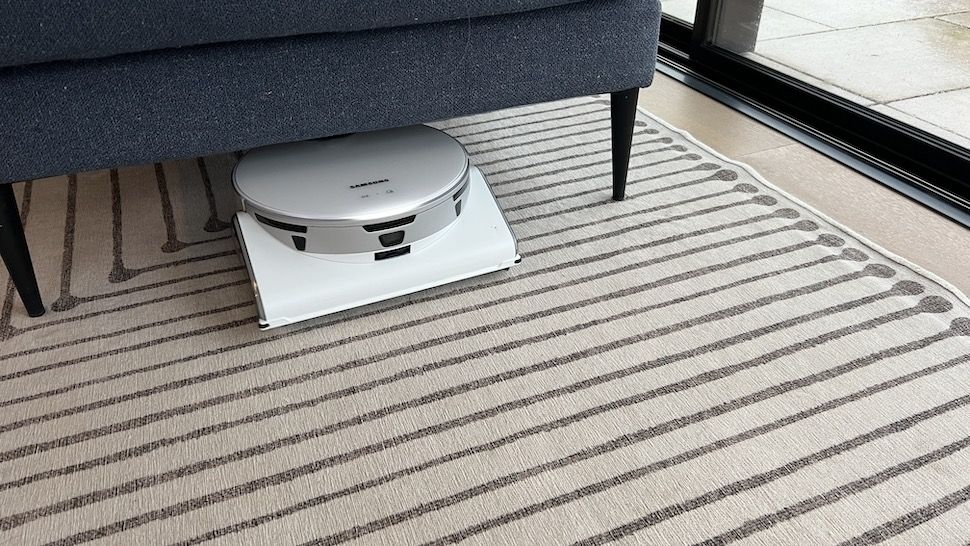 Samsung Jet Bot AI+ Robot Vacuum With Object Recognition Review: A ...