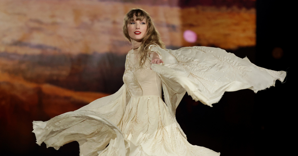 Taylor Swift's Fans Are Worried For Her Health After 'Concerning ...
