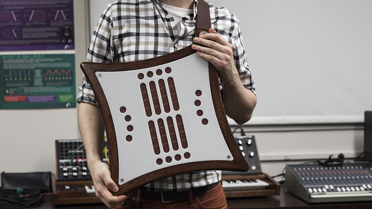 Mune controller lets you play electronic music with acoustic levels of ...