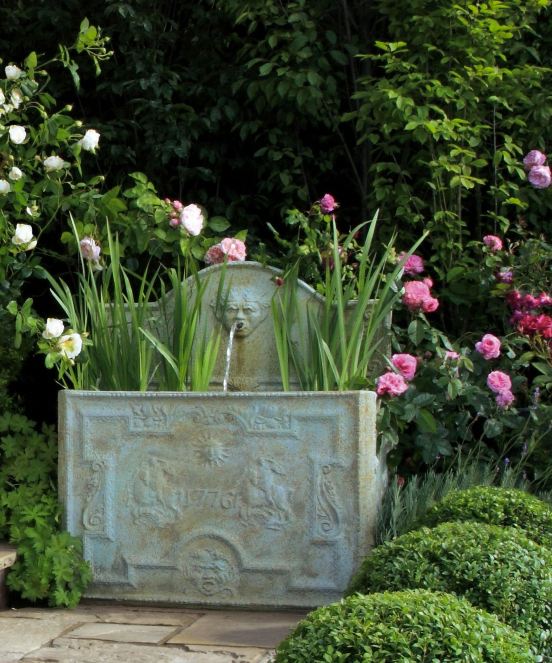 English garden ideas: 13 classic or informal looks | Homes and Gardens