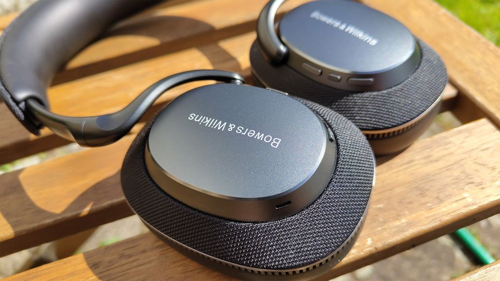 Bowers & Wilkins Px7 S3 review: beautiful headphones that make a ...