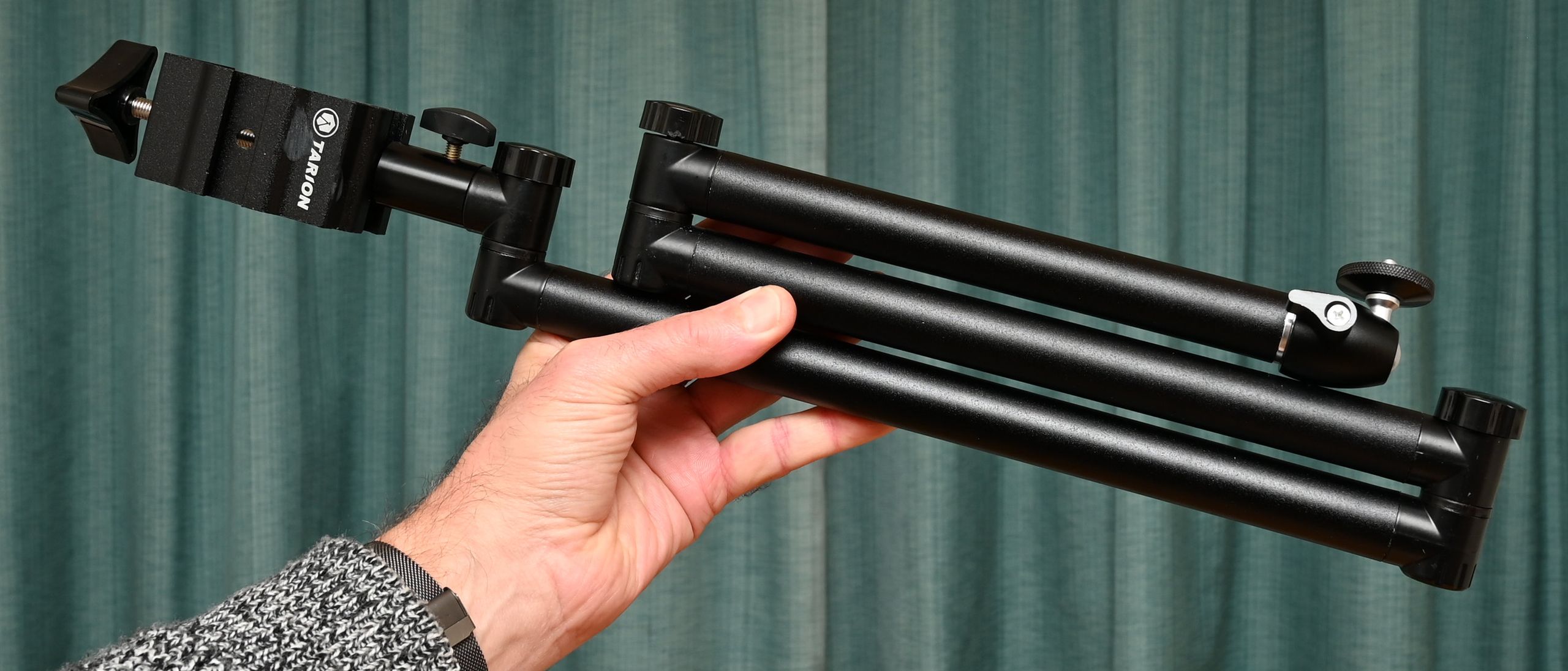 Tarion Desk Mount Camera Stand review: a decidedly angular affair that ...