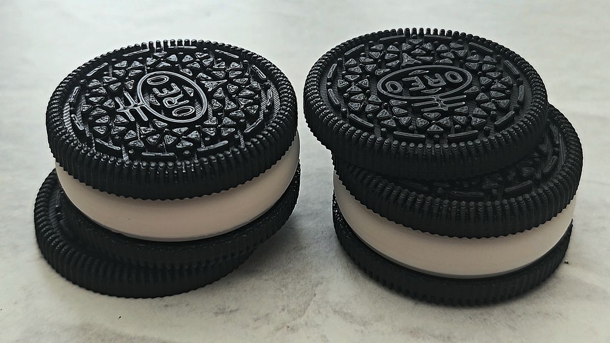 I 3D printed some very realistic-looking Oreos with a specific purpose ...
