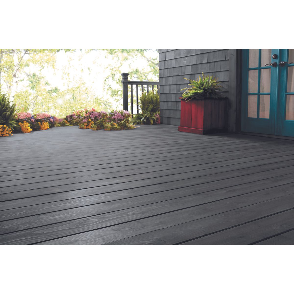 Decking Colour Ideas to Brighten Up Your Garden | Homebuilding